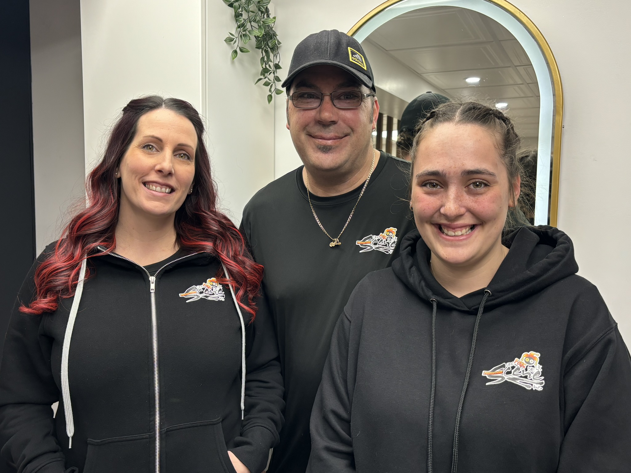 À propos de nous - Les fous de la Scène